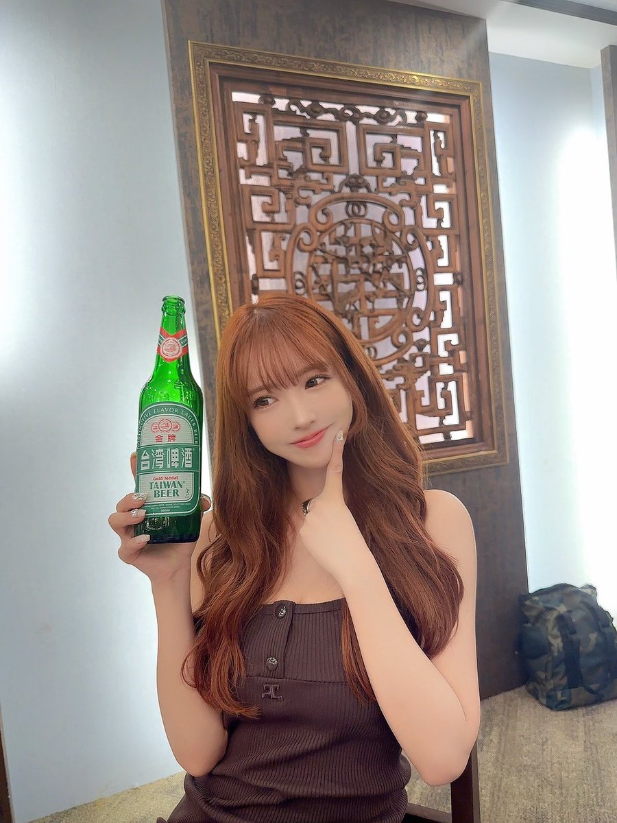 三上悠亜(@yua_mikami ):今日から台湾でお仕事です🫶