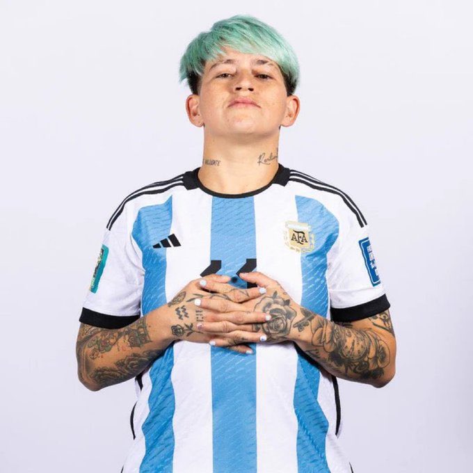 Let's expose @YamiiRoddriguez hate for Messi! Like and re tweet appreciated💙 Thread... - Thread ...