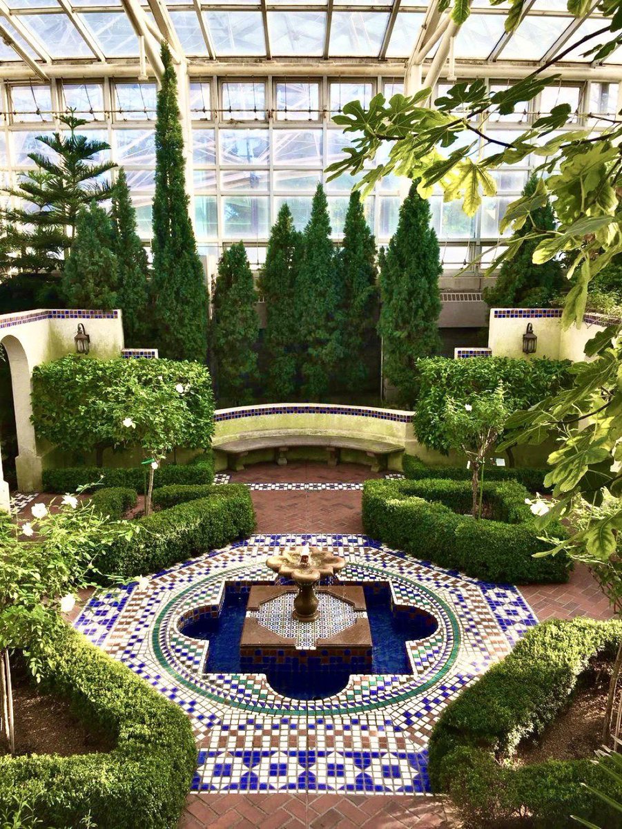 Designed to imitate the heavens, Islamic gardens are lush oases of ...