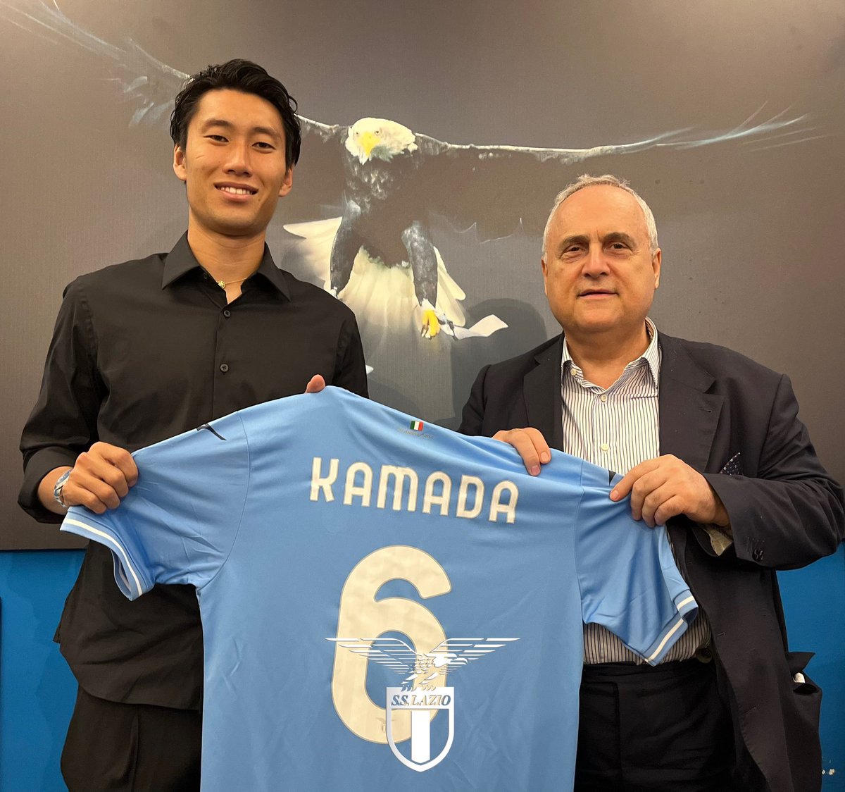 La Lazio presenta a Daichi Kamada