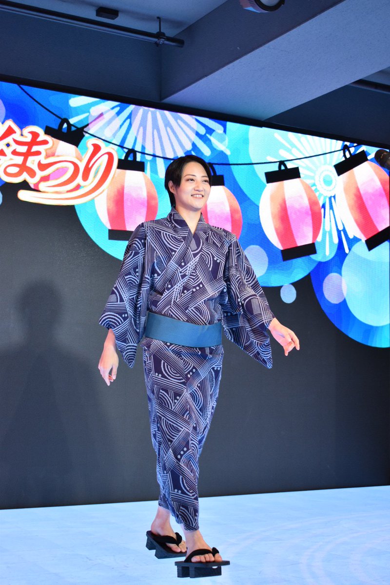 餅子さんは今日も全開全裸(@matsu_chang2) - Twilog