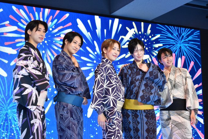 餅子さんは今日も全開全裸(@matsu_chang2) - Twilog