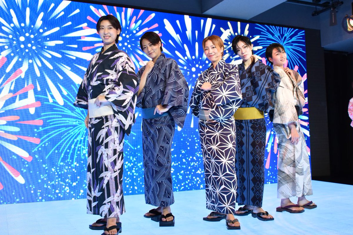 餅子さんは今日も全開全裸(@matsu_chang2) - Twilog