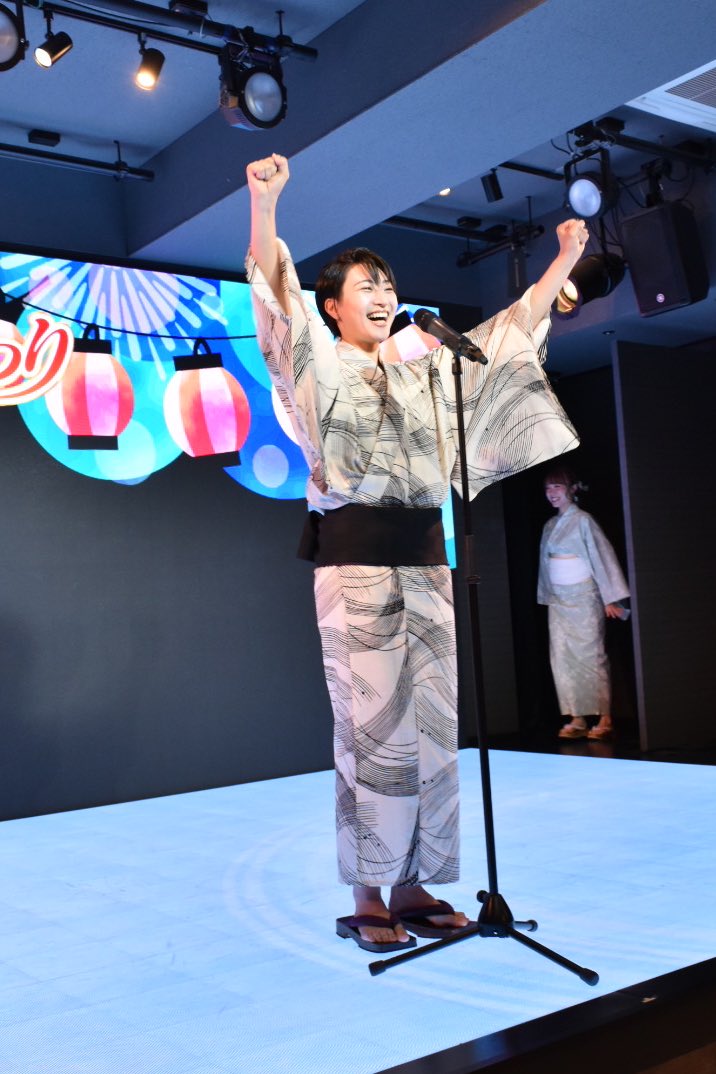 餅子さんは今日も全開全裸(@matsu_chang2) - Twilog