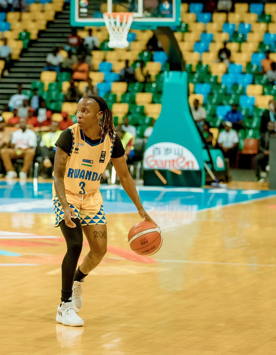 Ntakintu cyiza nko kubona umukobwa ufite Tatoo aheka igihugu😅 muhindure ...