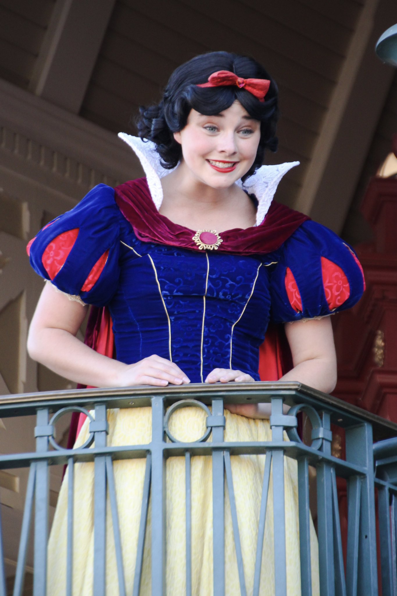 Snow White Face Character