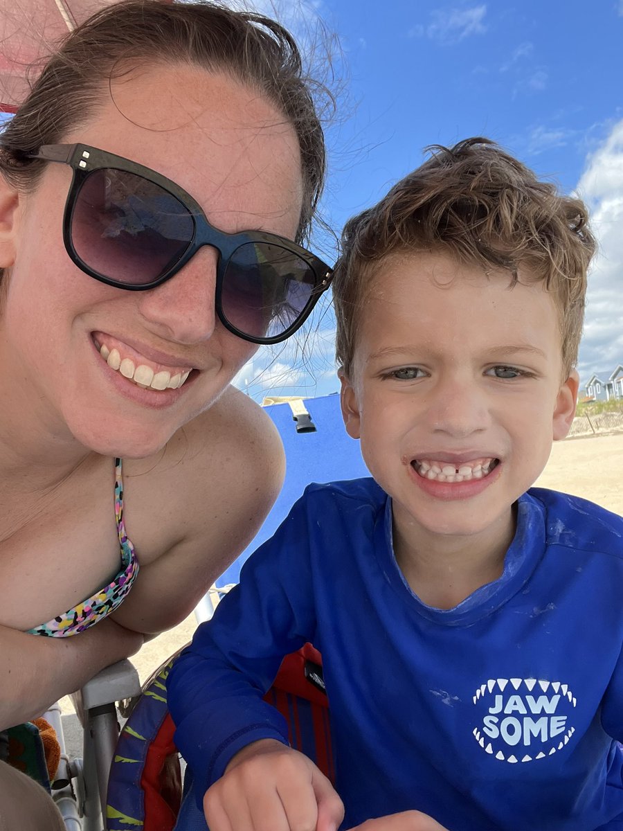 Caitlin Howard's Instagram, Twitter & Facebook on IDCrawl