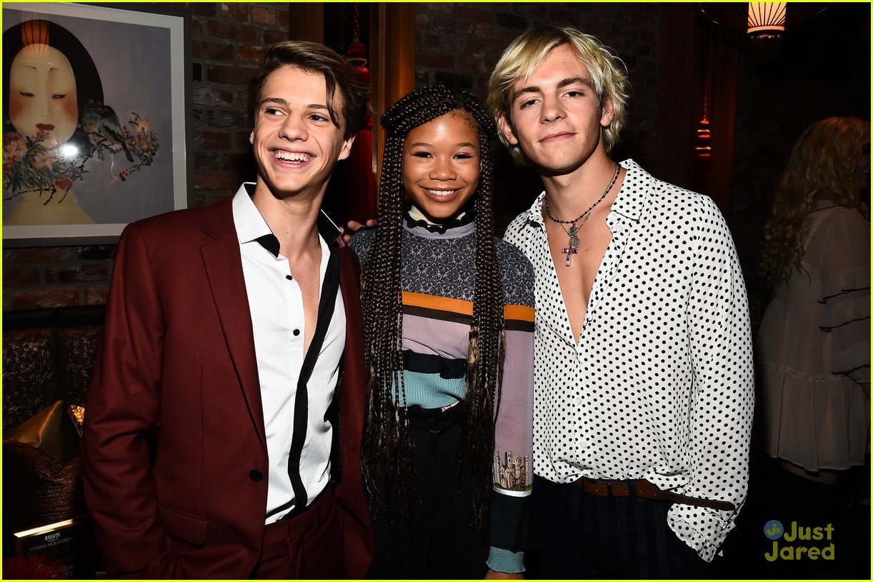 Ross Lynch Og Cameron Boyce Danser Descendants 3' — Photos Of The