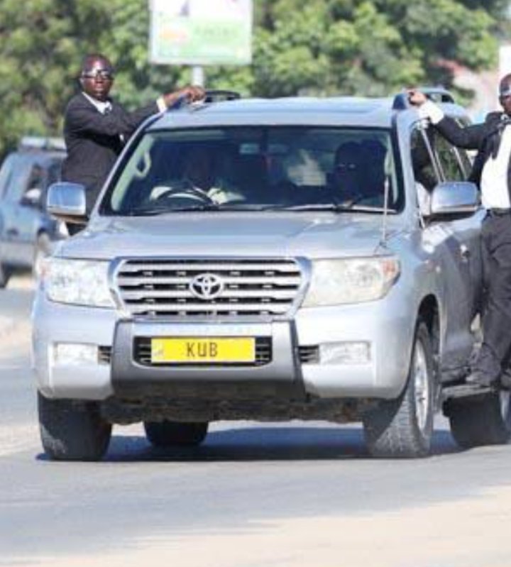 TAMBUA NAMBA ZA USAJILI WA MAGARI NA MAANA ZAKE. 👉Ukiona mtaani gari ...
