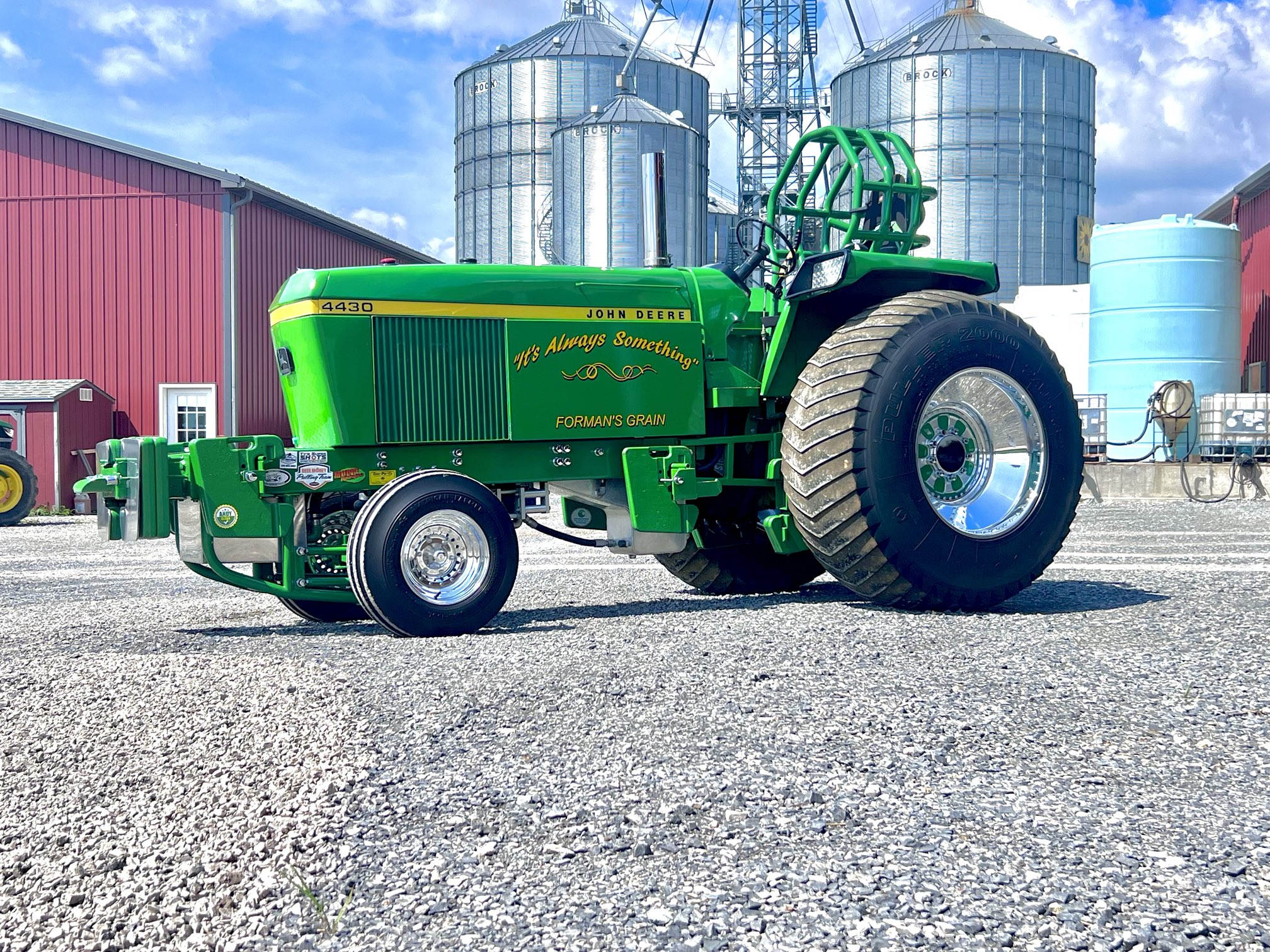 John Deere Pulling Tractors