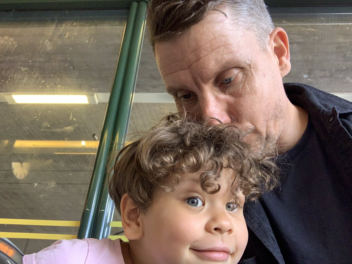 Daniel Hellman's Instagram, Twitter & Facebook on IDCrawl