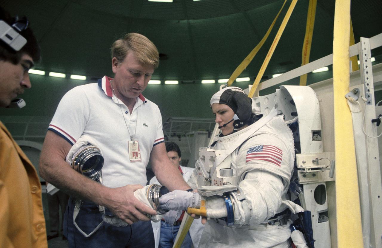 Jon Mcbride Astronaut