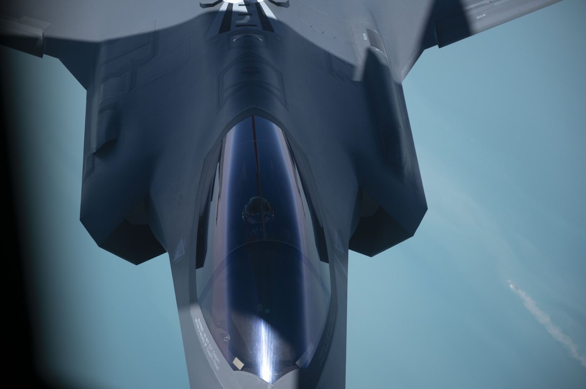 Espase Nasa Military Plane