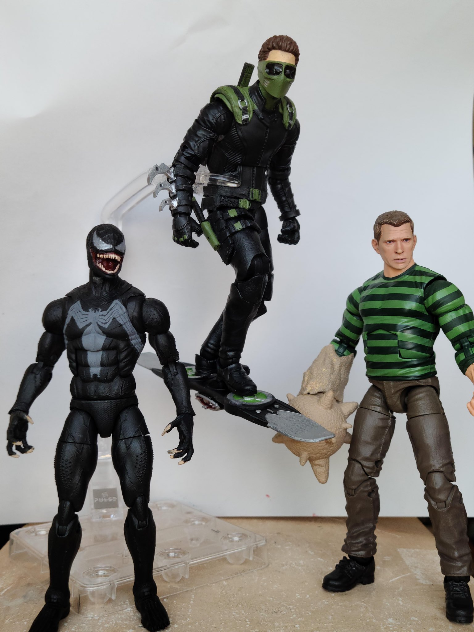 Spiderman 3 Green Goblin Weapons