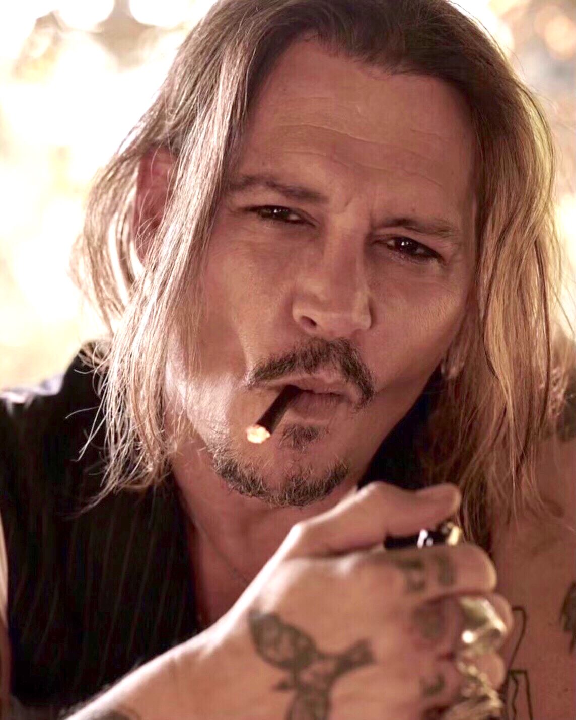 Jamie Campbell Bower 2023 Tatuajes