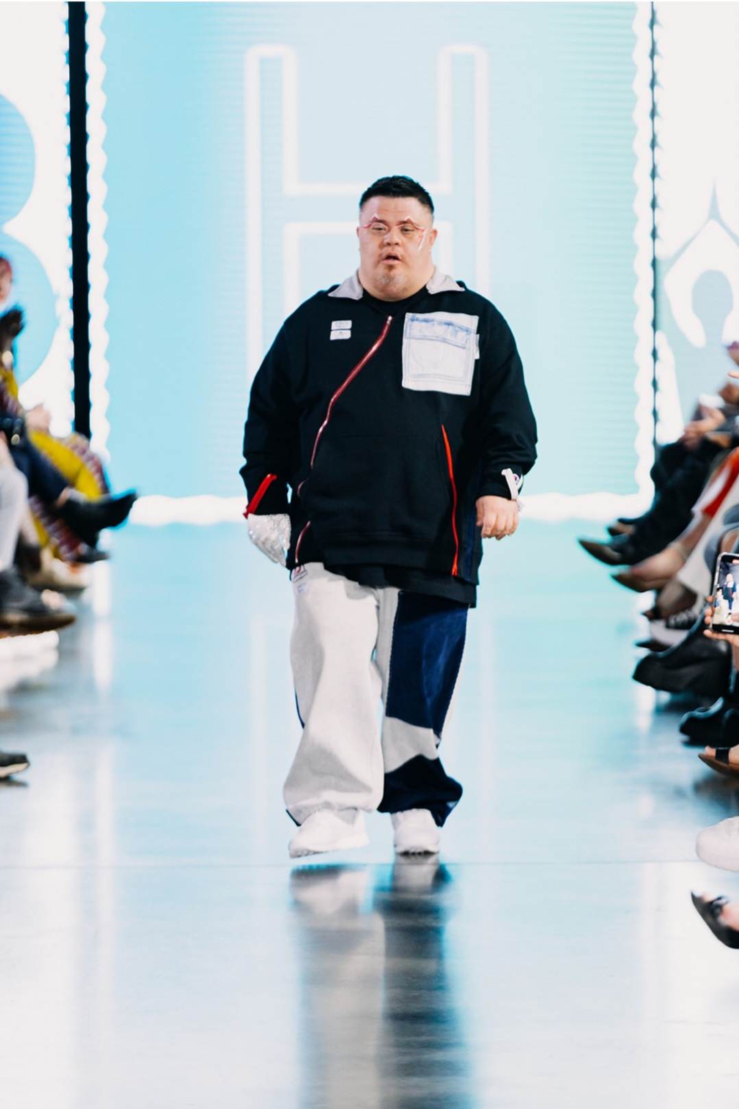 Fashion Shopping Style This Model With Down Syndrome Madeline Stuart,