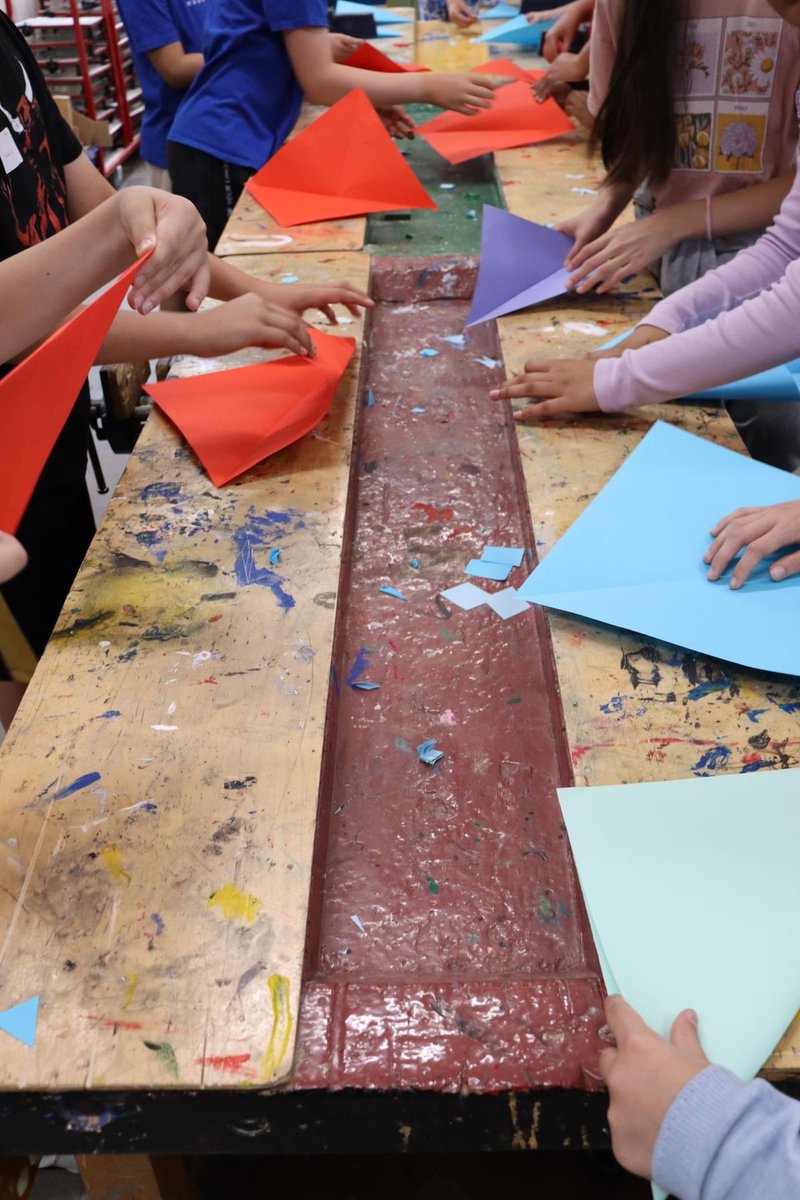 The Emmbrook School - Home