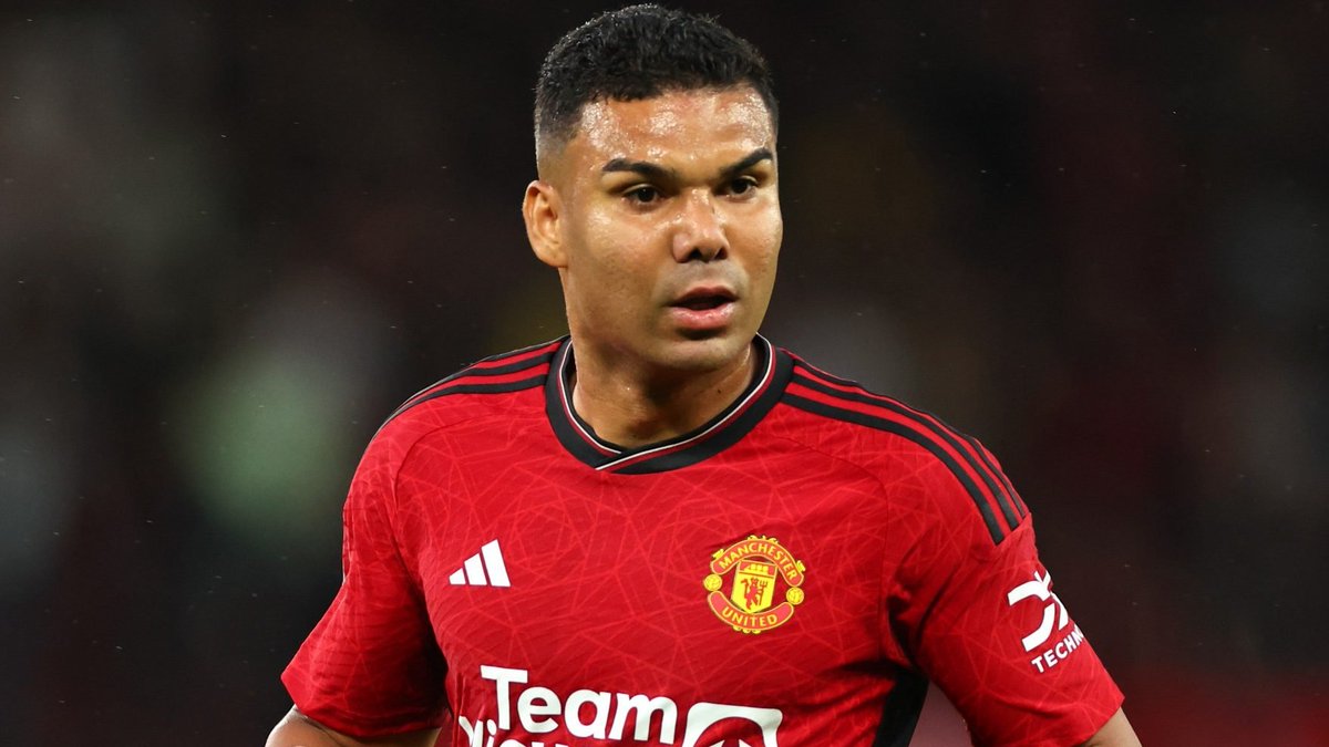 Manchester United's potential midfield combinations with Sofyan Amarbat ...