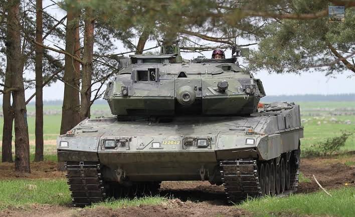 three versions of Leopard 2 were delivered to Ukraine and a ...