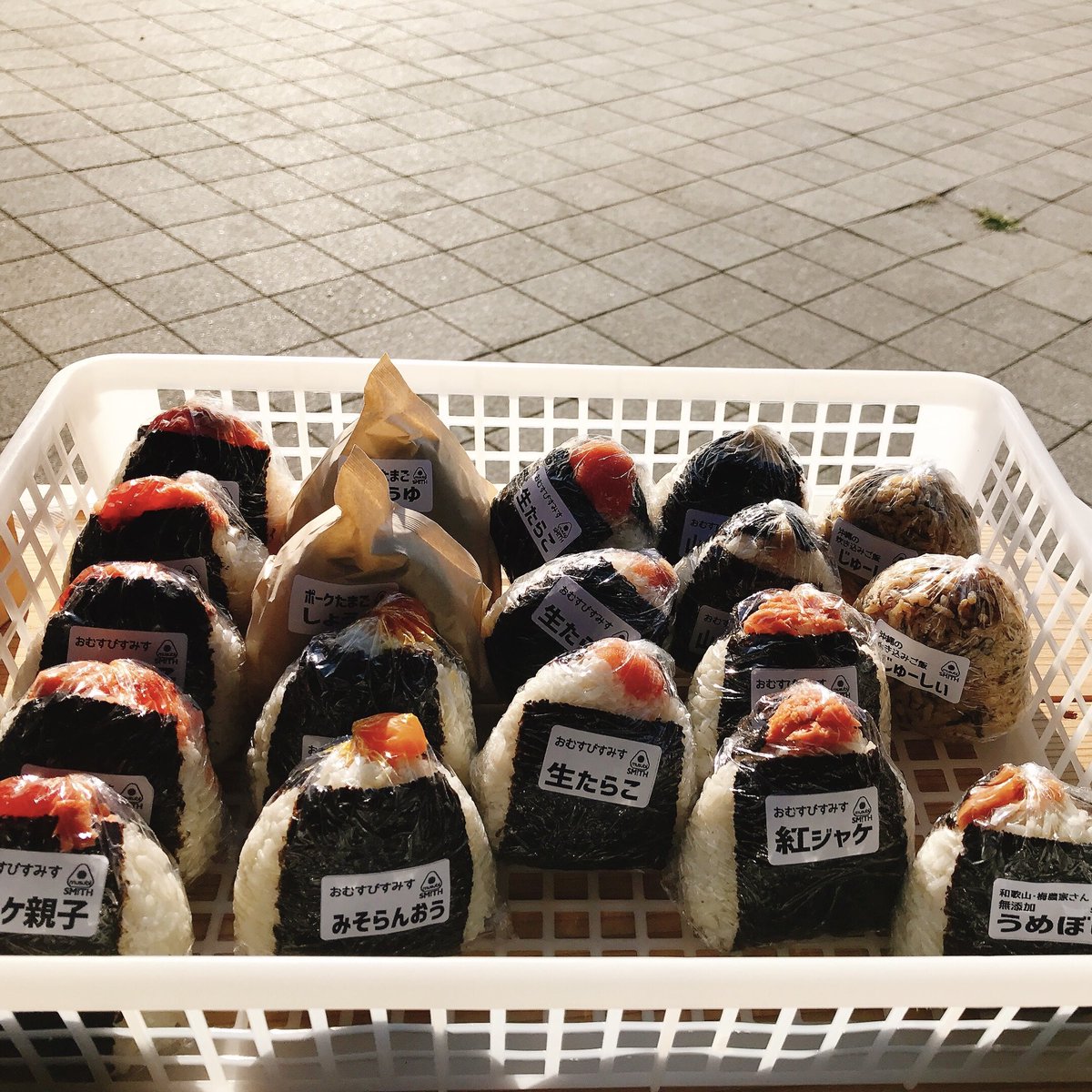 おむすびすみす【公式】(@omusubi_smith) - Twilog