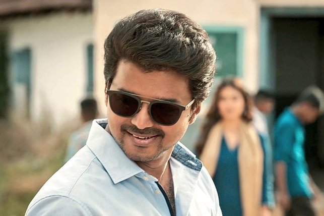 Thalapathy in Clean Shave 😍 ️ Meanwhile Ajith Looks Like Titanic Kelavi ...