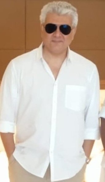 Thalapathy in Clean Shave 😍 ️ Meanwhile Ajith Looks Like Titanic Kelavi ...