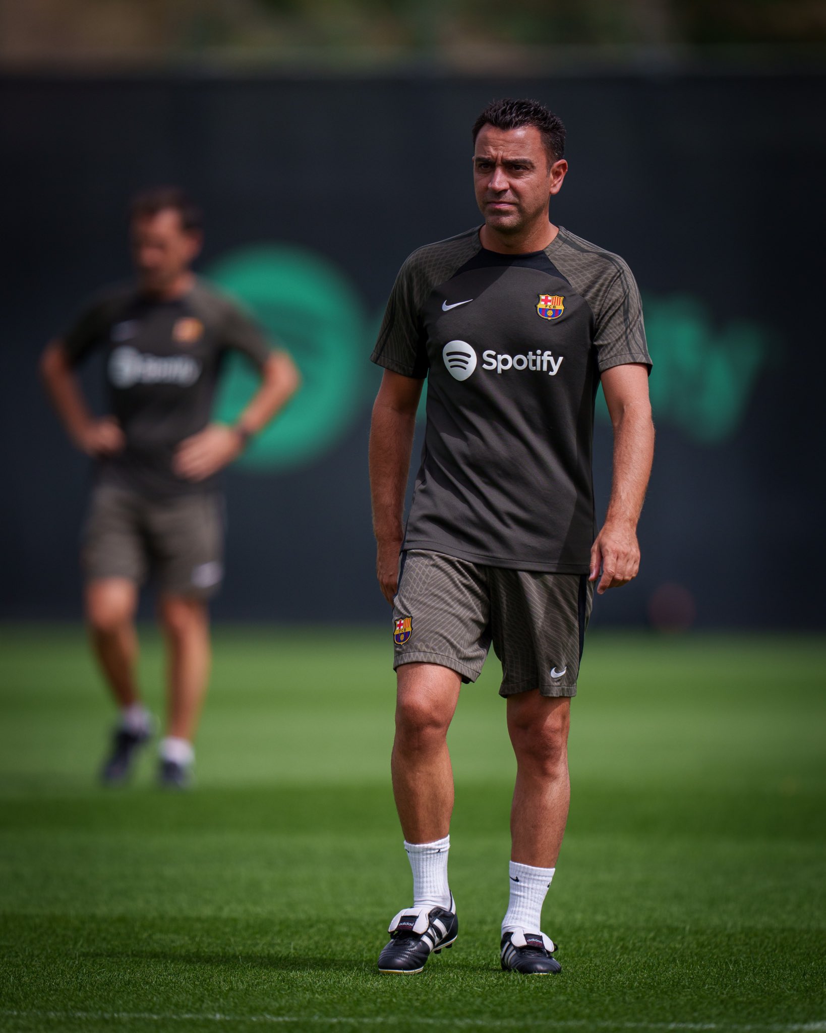 FC Barcelona Coach Xavi Receives New Signing In Training, 47% OFF