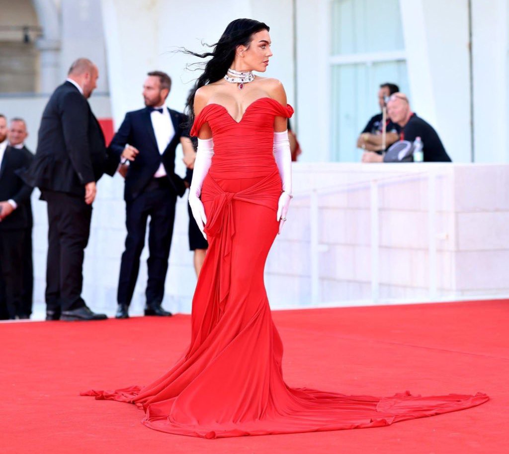 Julia Roberts Pretty Woman Red Dress