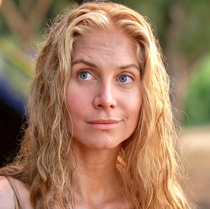 Elizabeth Mitchell V Bra