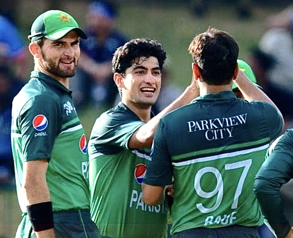 admirable, adorable, alluring, angelic, appealing, beauteous ...