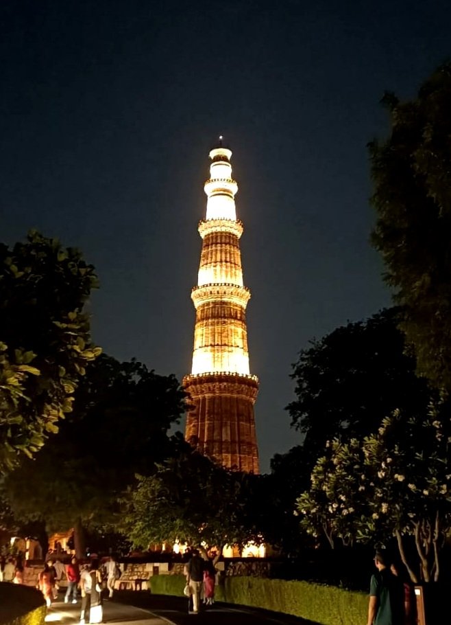 Qutub Minar Delhi At Night