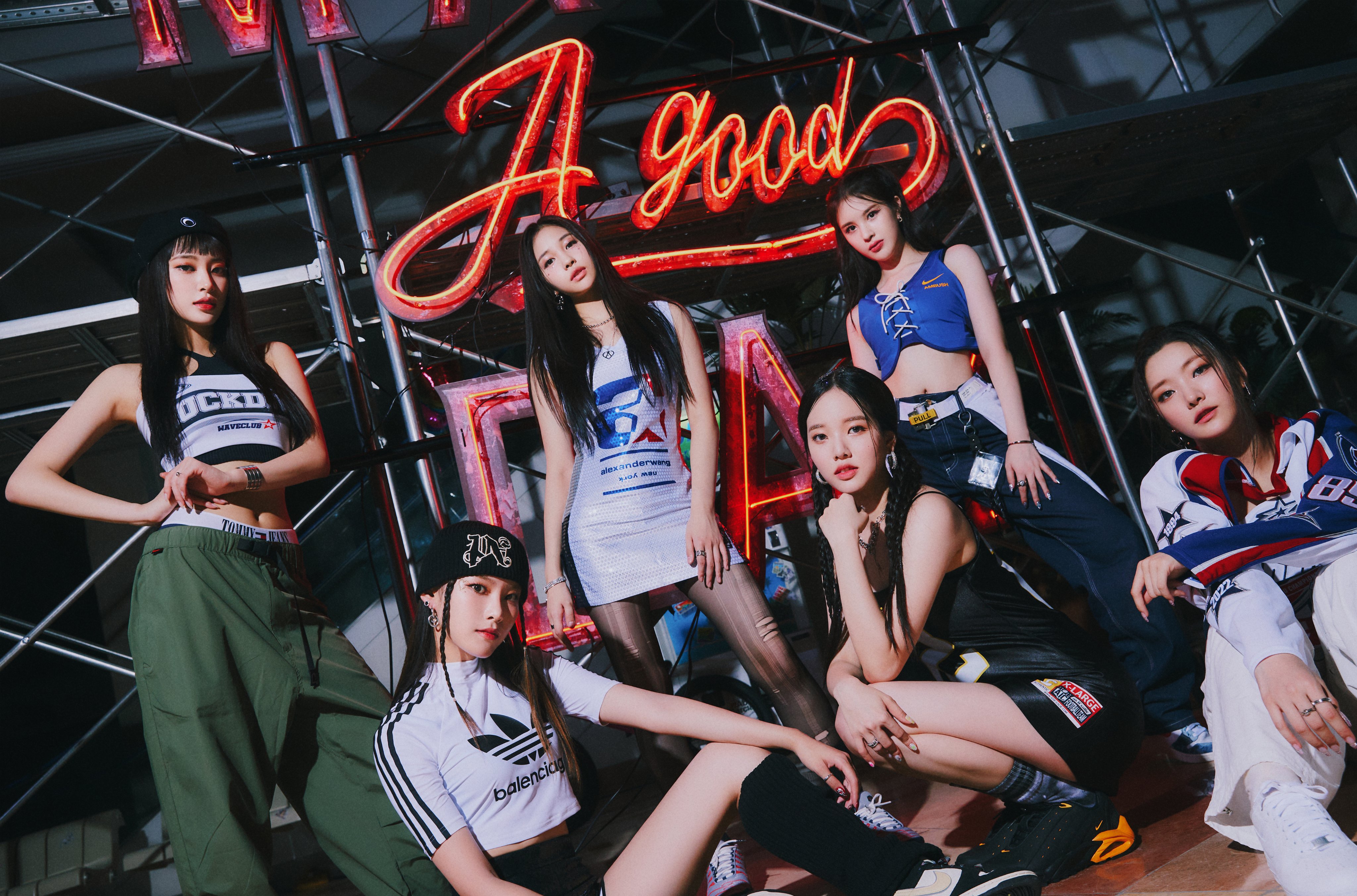 WEEEKLY - "Good Day (Special Daileee)" Special Video ⋆ Girl Group Stan