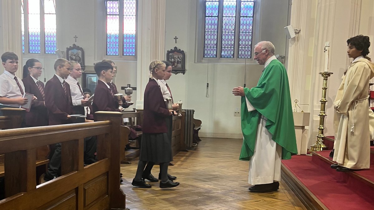 Welcome to St Thomas More Catholic Comprehensive School