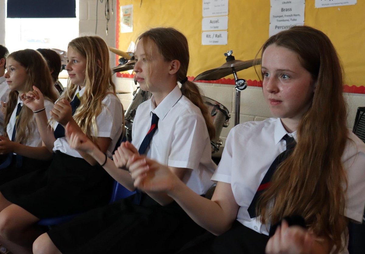 The Emmbrook School - Home