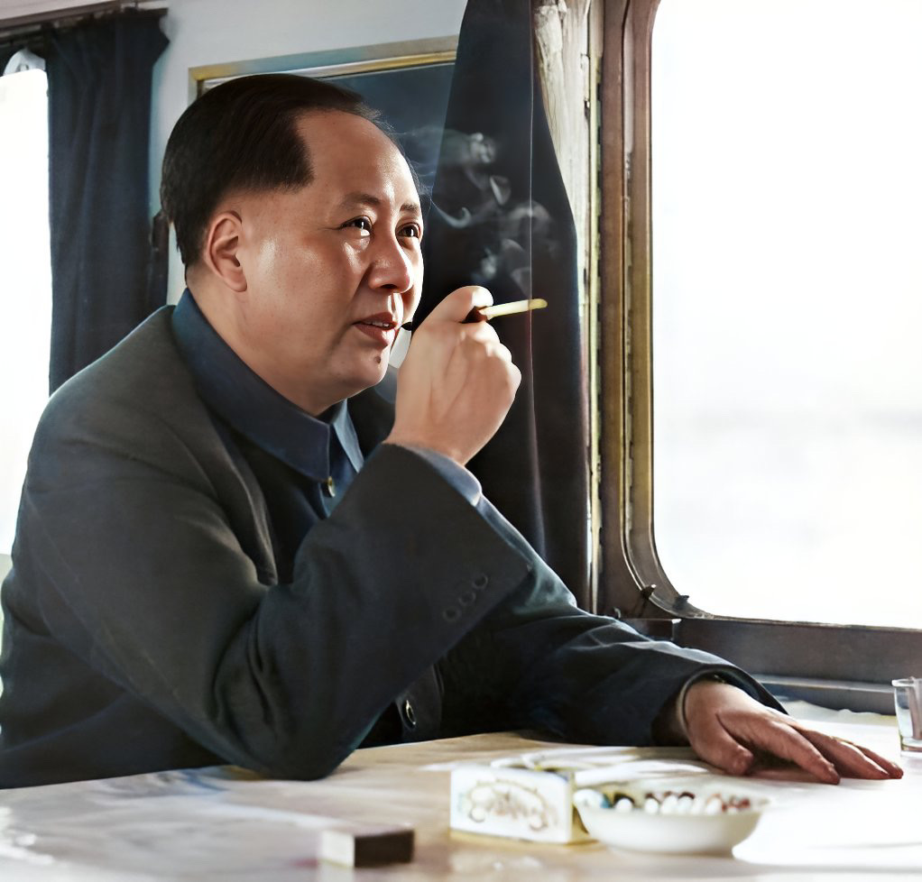 🇨🇳MAO ZEDONG: "U.S. imperialism, which looks like a huge monster, is in ...