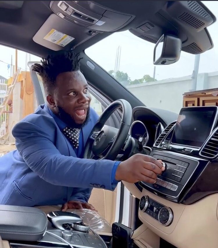 Kakandibvunza, "Koo iwe wakabva kupi? Wandifonyora nekanguva kapfupi ...