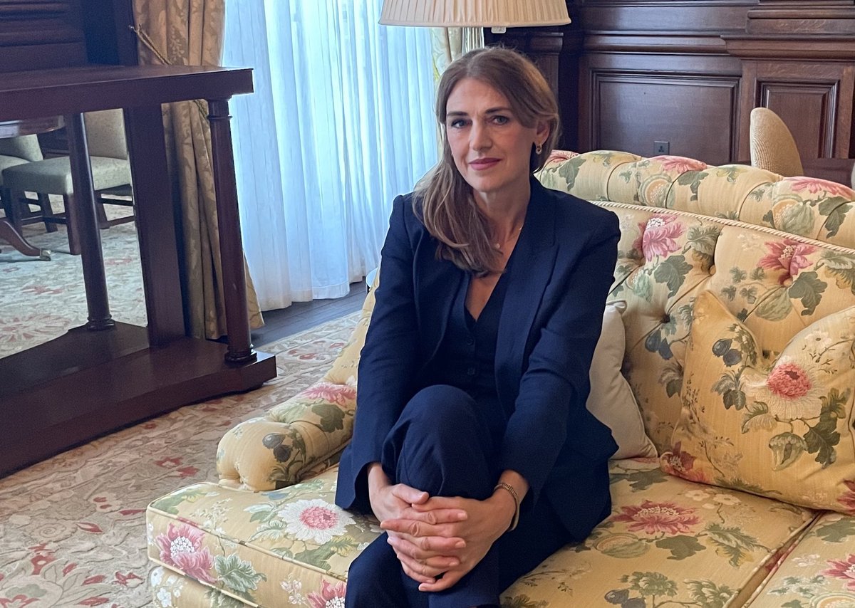 clare mulley's Threads – Thread Reader App