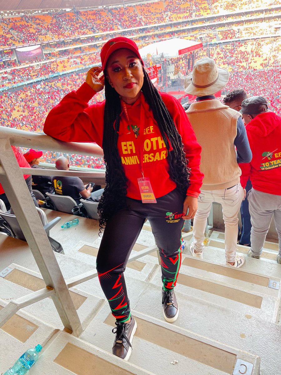 Fighters pls post ur EFF regalia pictures under this tweet.let’s get to ...