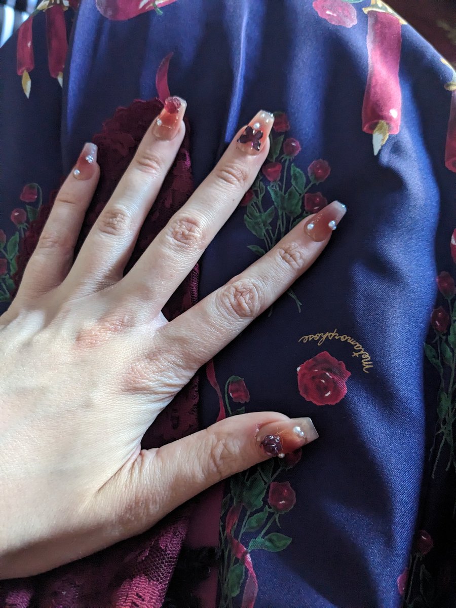 「Dressed as miss rook hunt for tea party 」| Billie🌸 のイラスト