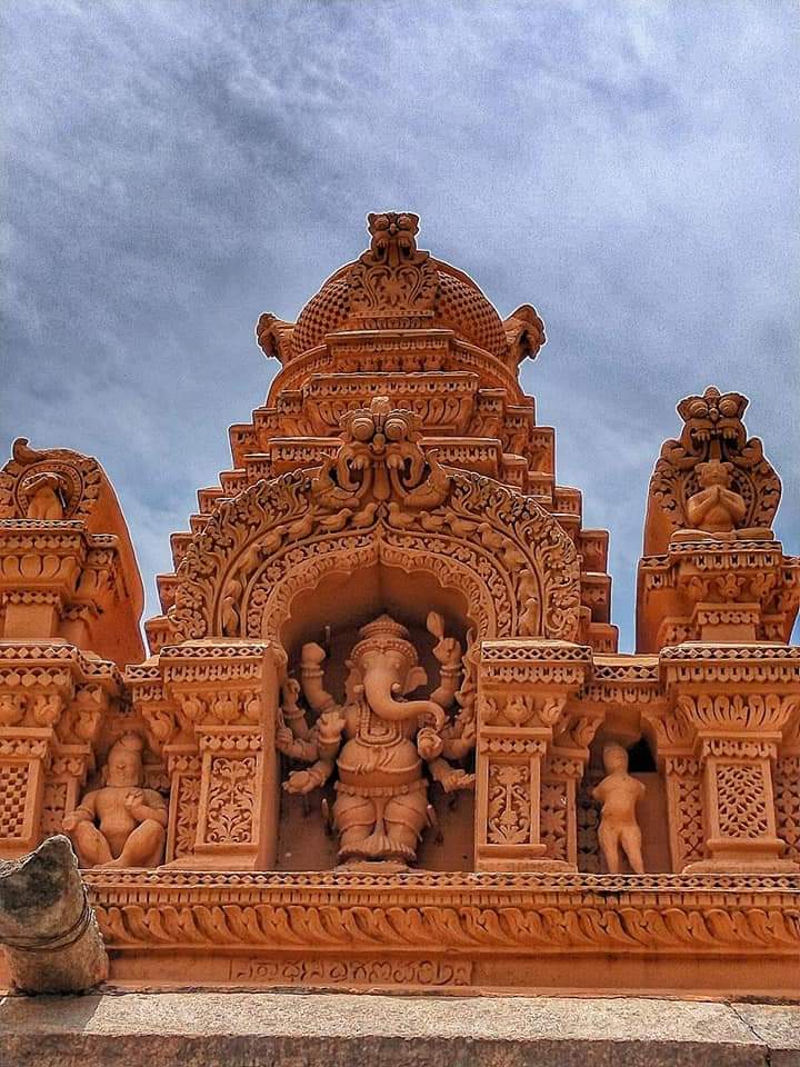 The Temple Which Has 32 forms of Lord Ganesha 🚩🚩 🌹 Nanjanagudu, is a ...