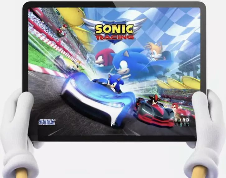 シャドウ・ザ・ヘッジホッグ 「Sonic owns multiple Apple devices while 」|Semi Frequent ...