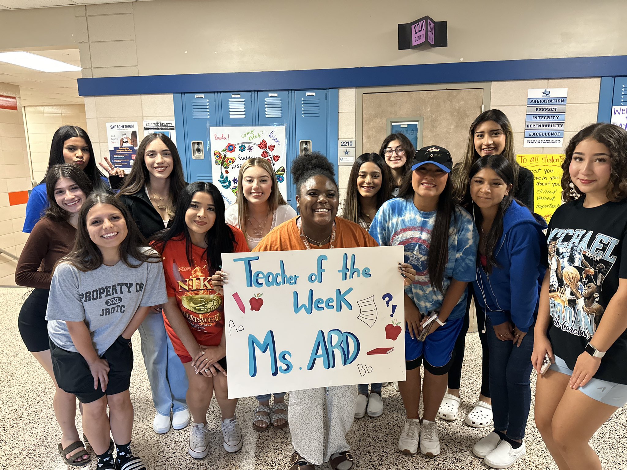 Sam Rayburn High School Gradute Kids At Sam Rayburn Host A Flash Mob