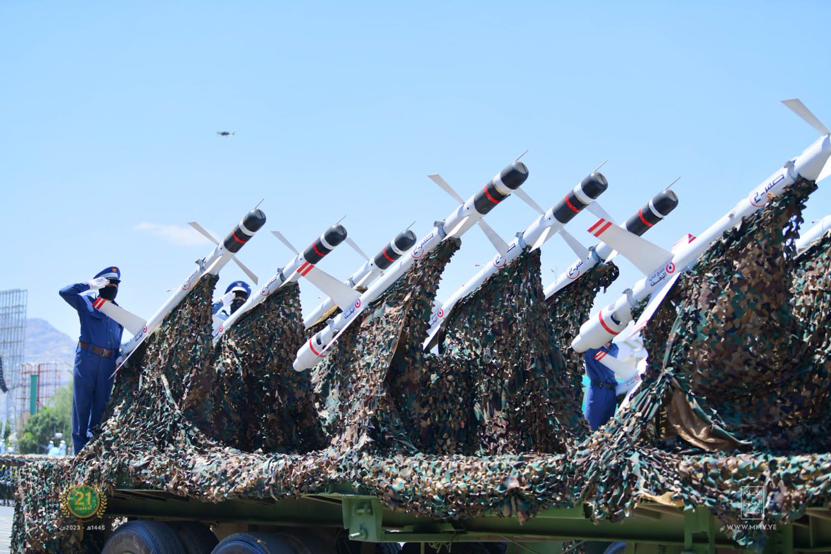 - كما عودناكم في هذا الحساب .. منشور تفصيلي للمعدات العسكرية التي عرضها ...