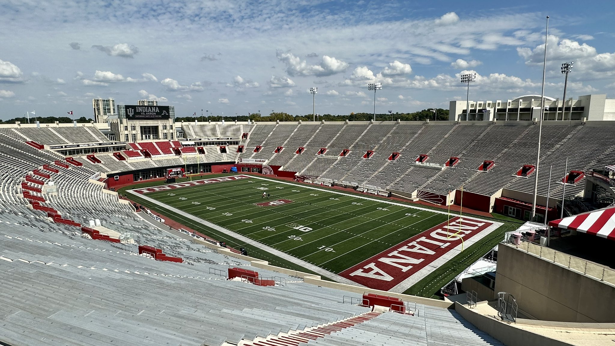 Indiana Stadium Empty College Football Podcast Spills Beans On Notre