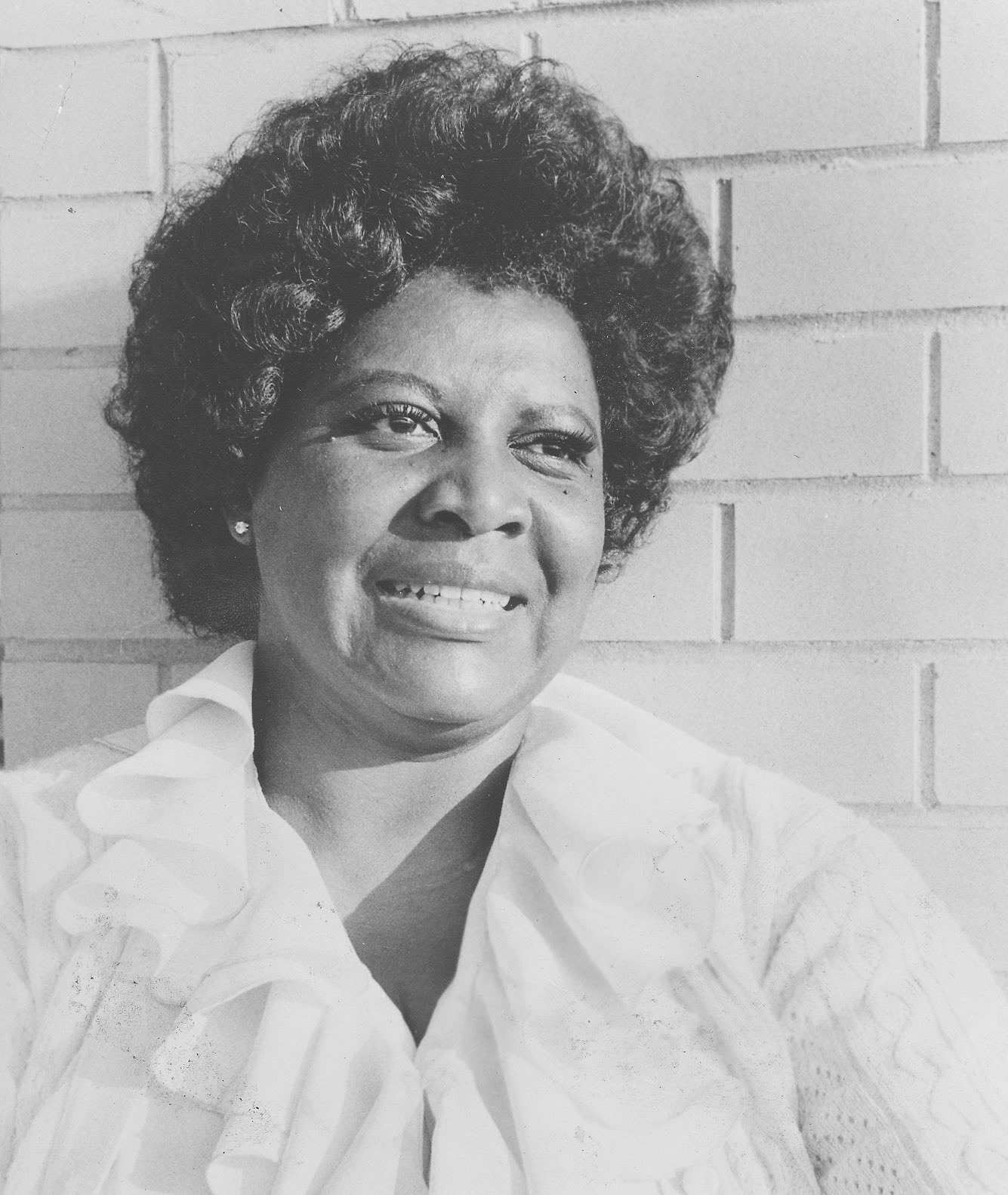 Virginia Capers Actress Debbie Allen And Virginia Capers (with