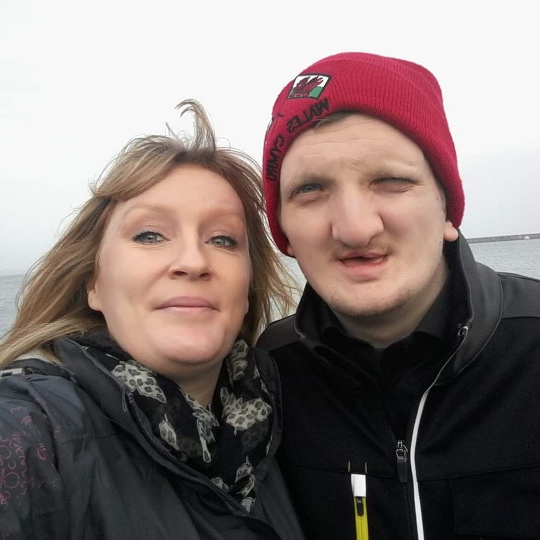 Paul Collett's Instagram, Twitter & Facebook on IDCrawl