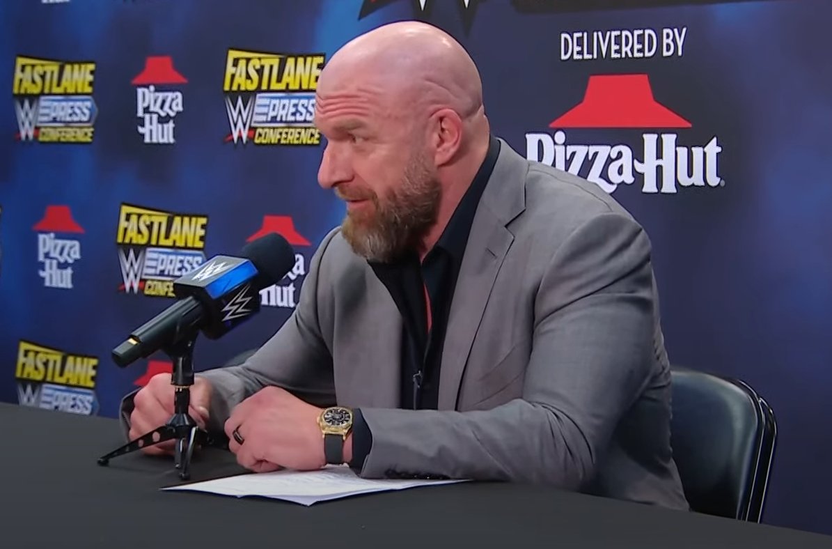 [identify] Can anyone tell me what watch Triple H wears here : r/Watches