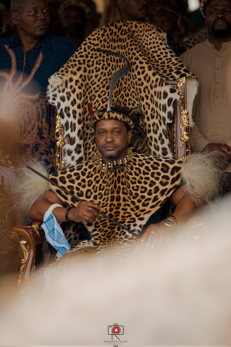 INDLULAMITHI!!! ILanga eliphume seliyozilahla kunina! iLanga el'phahlwe ...