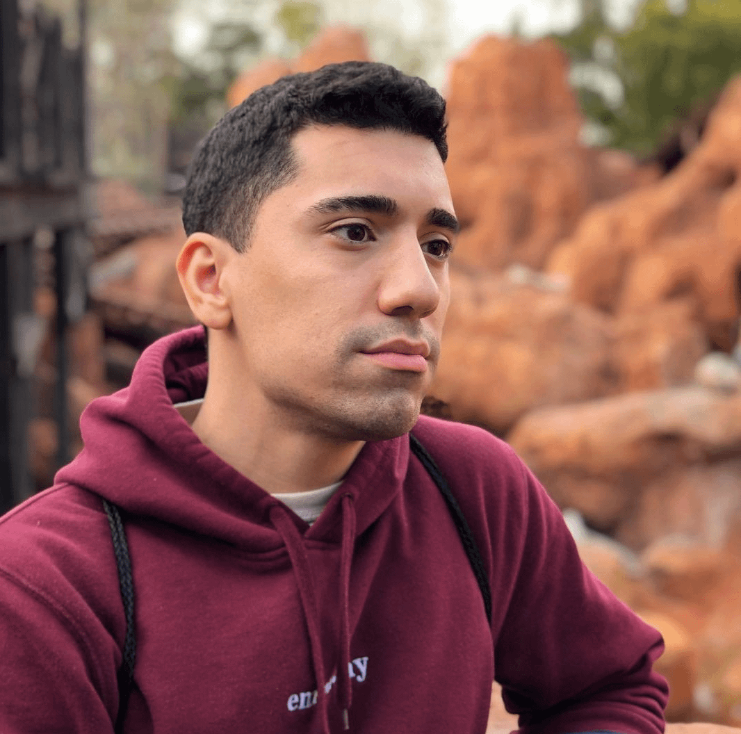 This is NY's #1 Real Estate Broker. He could barely sell any properties ...