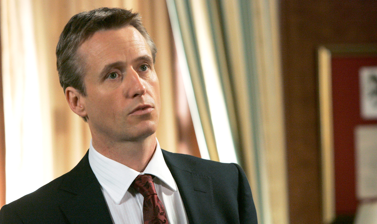 Linus Roache Batman Begins